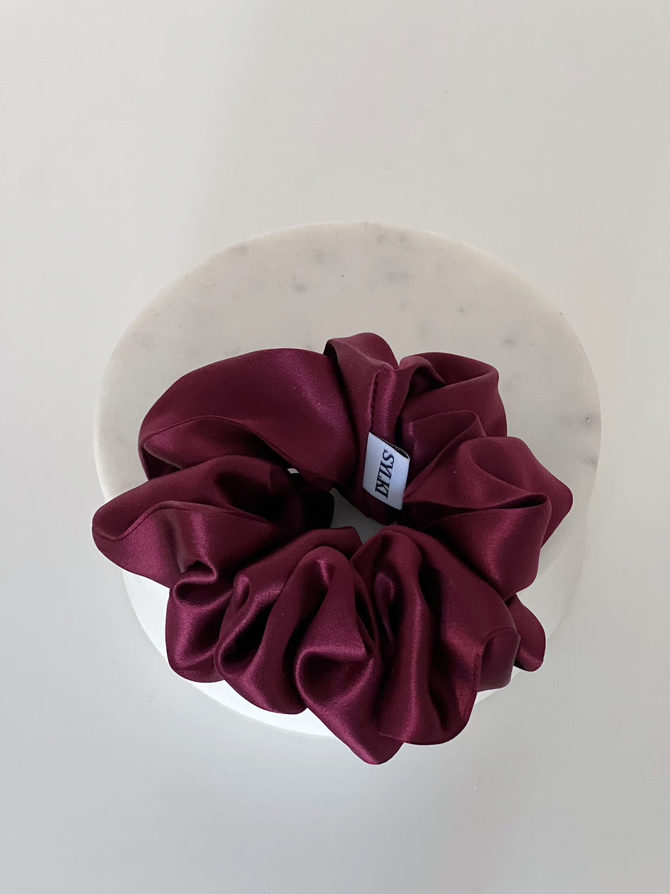 Silk scrunchies homemade in the UK – SYLKI